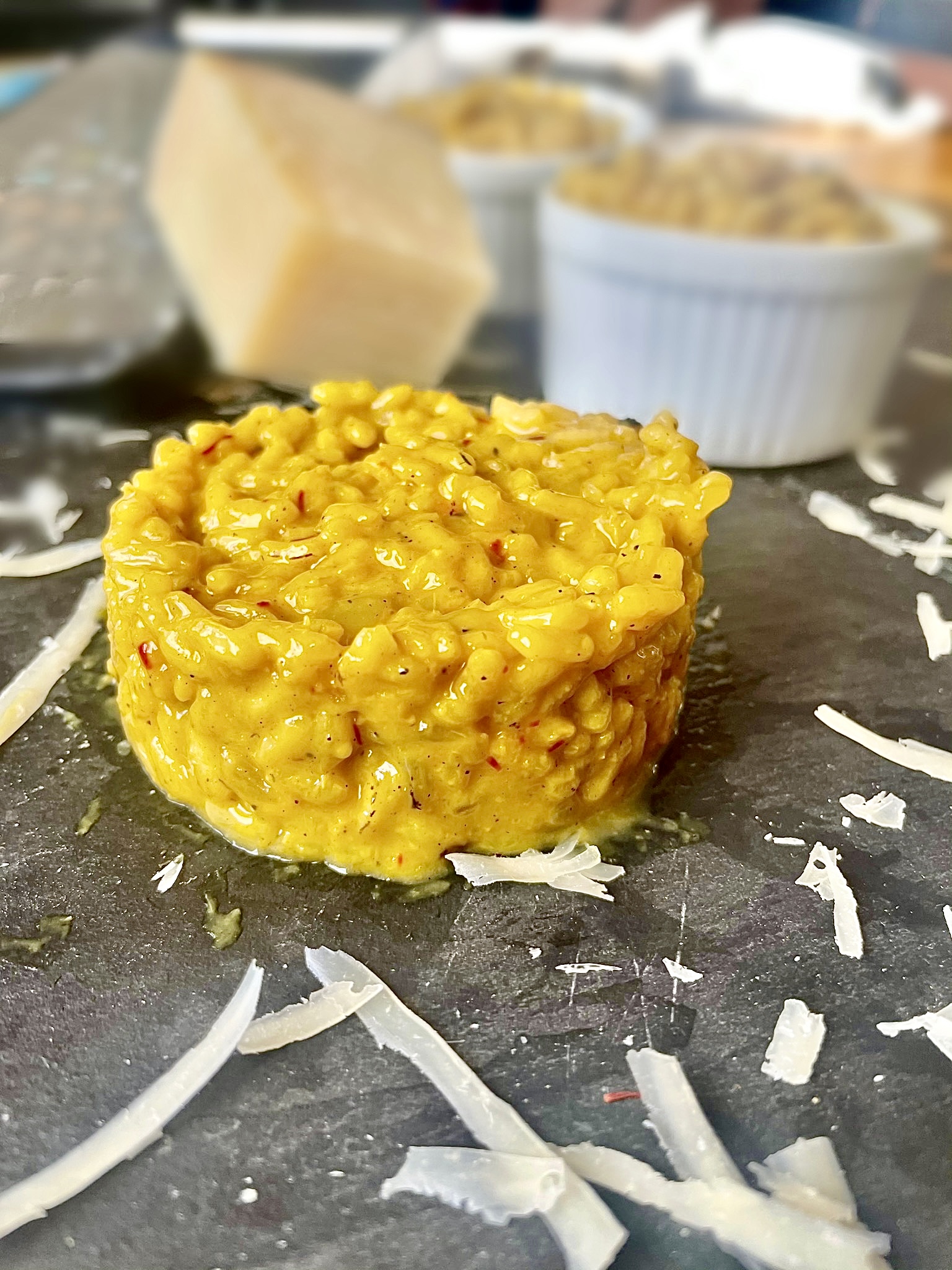 Risotto alla Milanese - einfaches gelbes Safranrisotto
